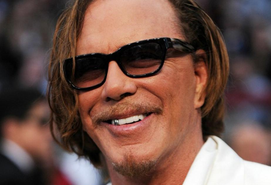 Αυτή είναι η νέα σύντροφος του Mickey Rourke [εικόνες] | Sigmalive Magazine